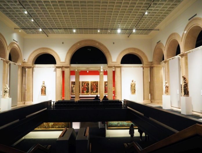 Museu Nacional de Arte Antiga - o Palácio das Artes em Lisboa ...